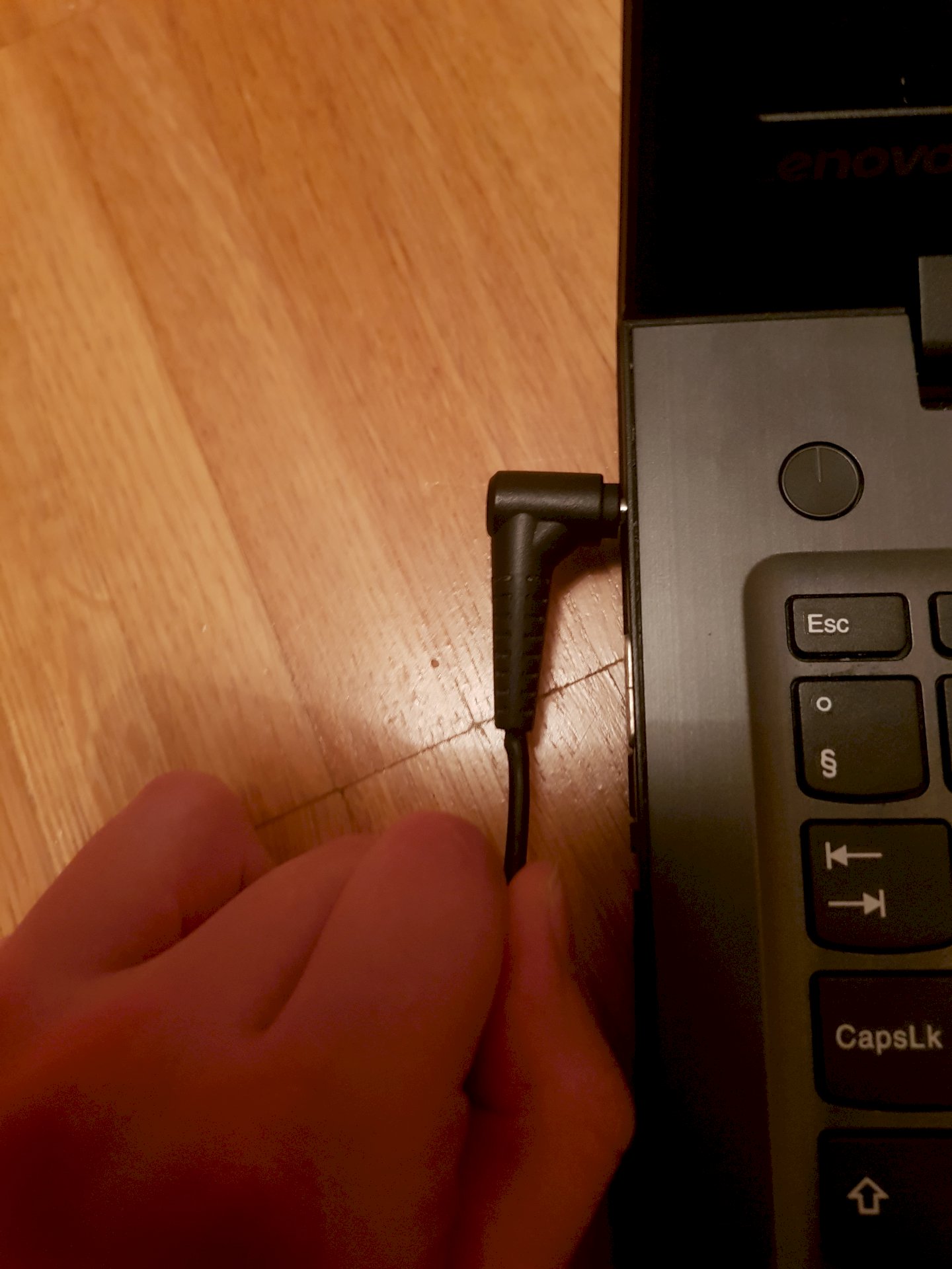 Charging cable on the laptop plug broken? - TapLaptop